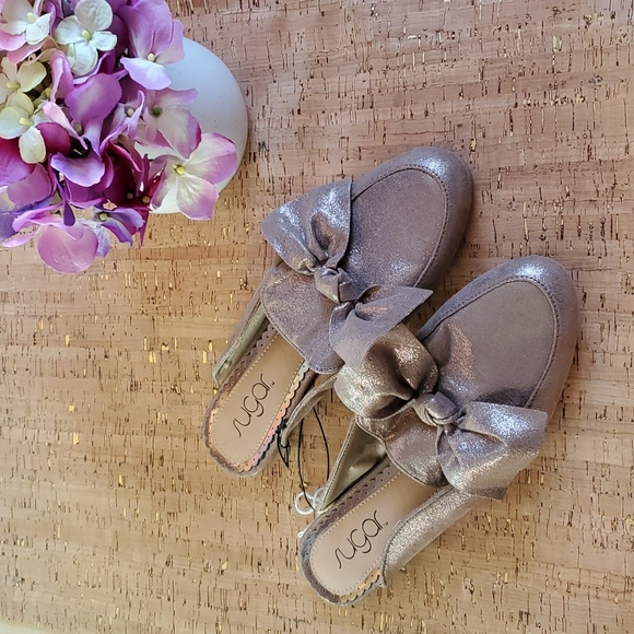 Sugar | Shoes | Sugar Darlie Closed Toe Metallic Mules With Bow | Poshmark